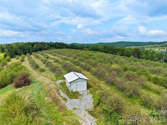 land Hendersonville NC ES104898992