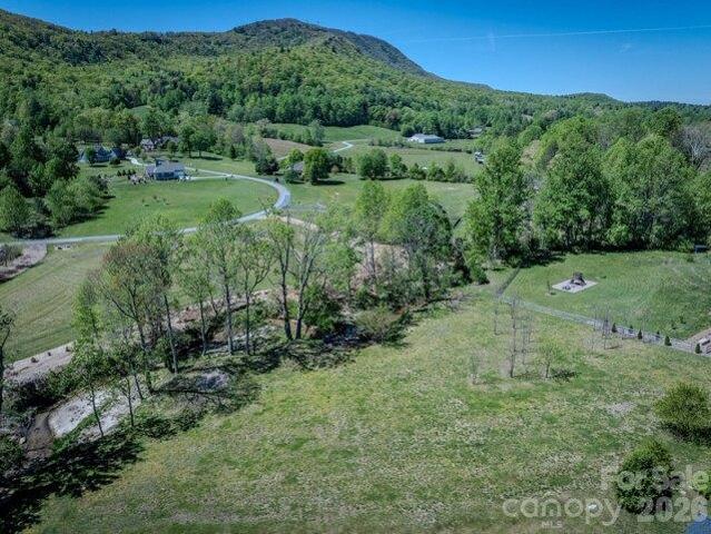 land Hendersonville NC ES104909125