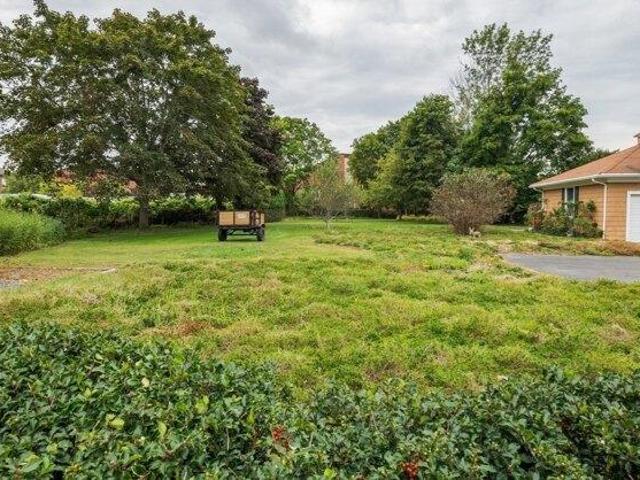 land Ipswich MA ES105577093