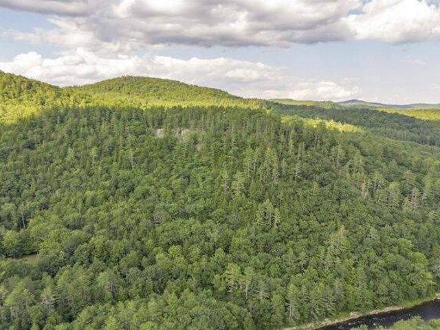 land Jamaica VT ES104351331
