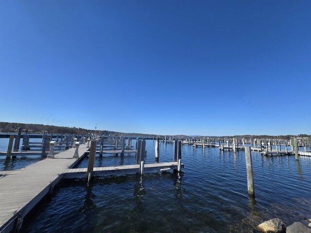 land Laconia NH DLS102671192