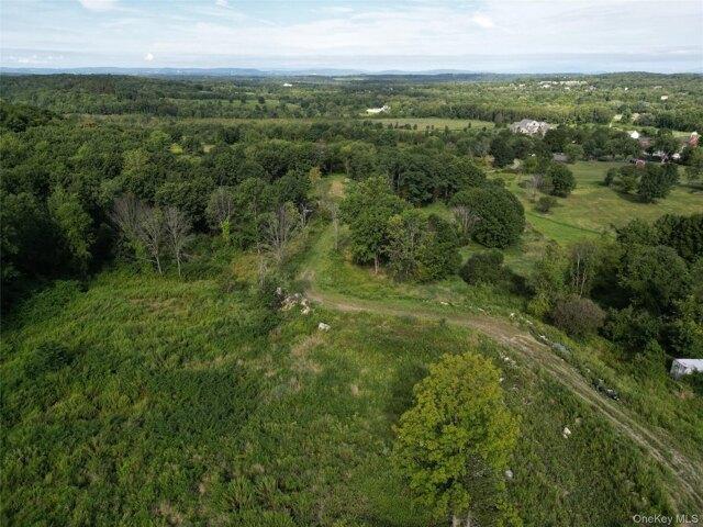 land Lagrangeville NY ES104902141