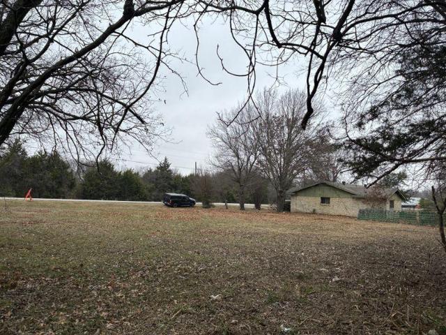 land Lancaster TX DS101012182