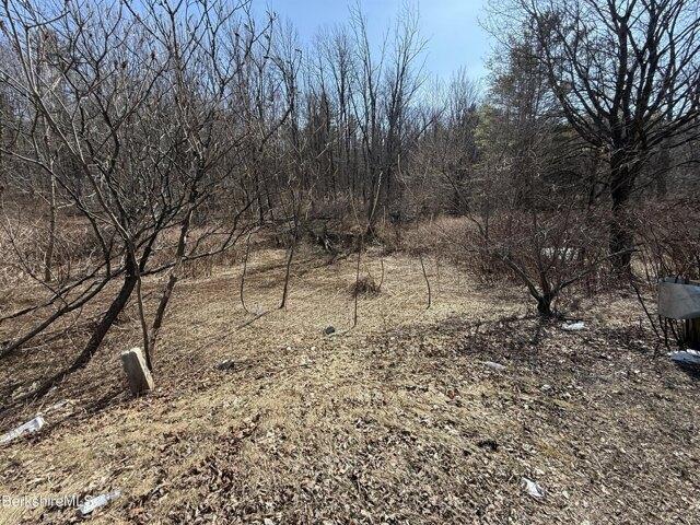 land Lee MA ES104444222