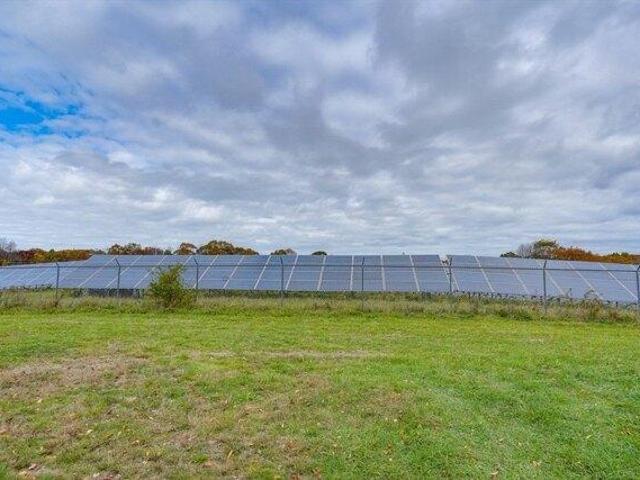 land Leicester MA DS103967570