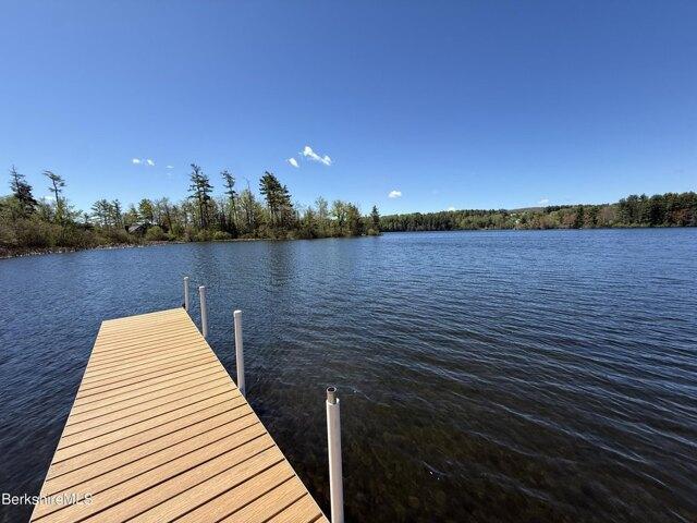 land Lenox MA ES105041643