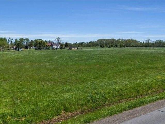 land Lockport NY ES104905637