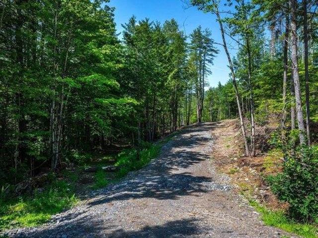 land Putney VT ES104375015