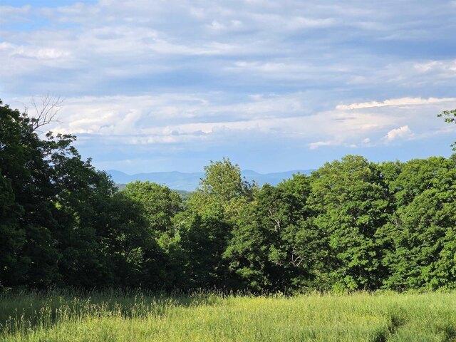 land Peacham VT ES104719864