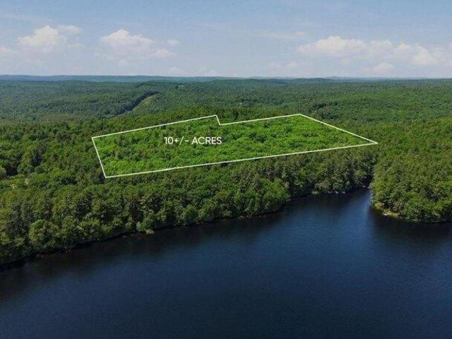 land Petersham MA DS104407584