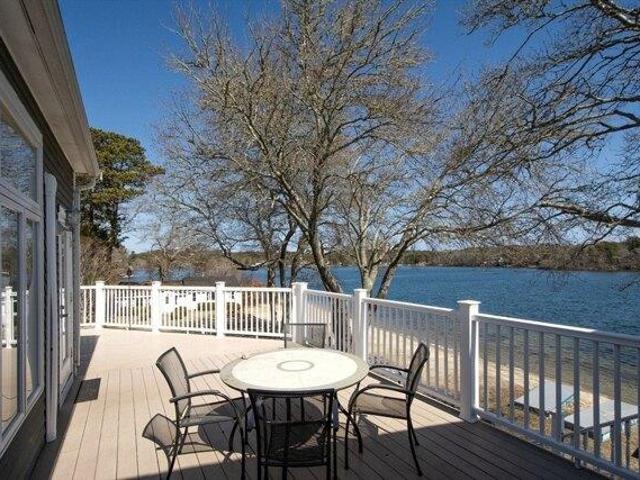 land Plymouth MA ES103126668