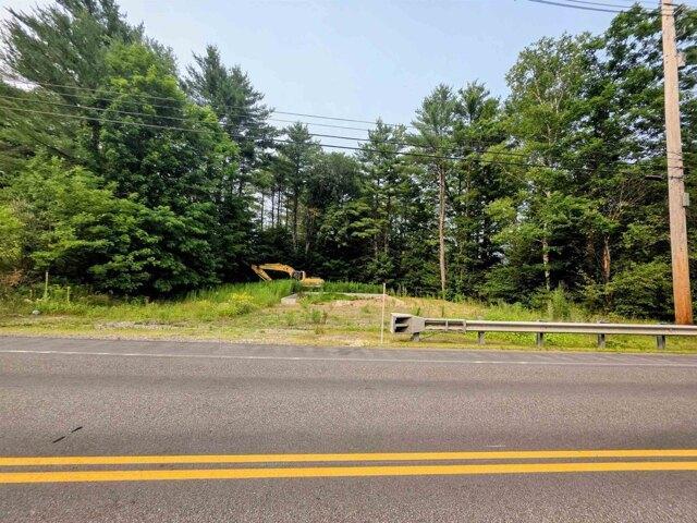 land Plymouth NH DS104264637