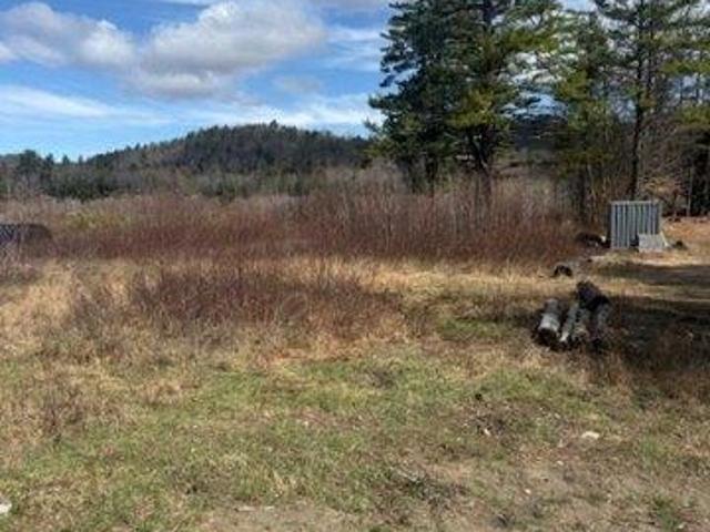 land Plymouth NH DS102217320