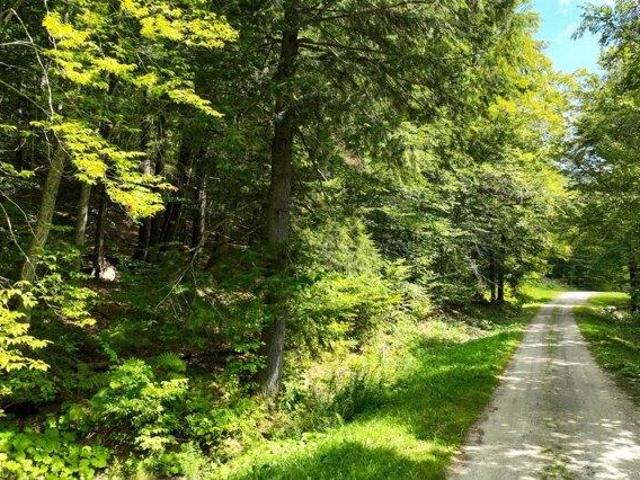 land Plymouth VT ES104758408
