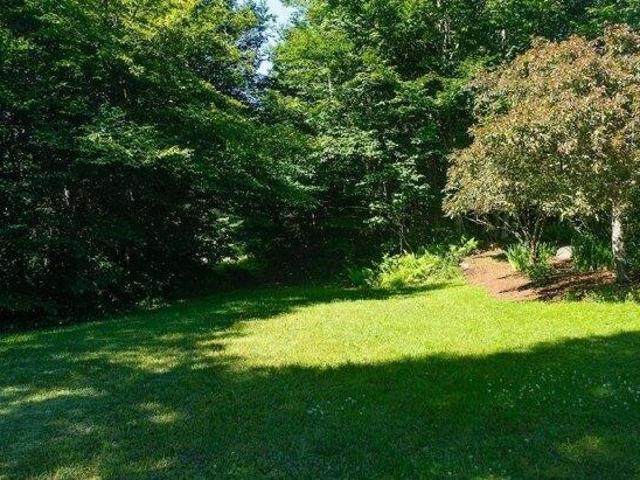 land Stowe VT DS103071072