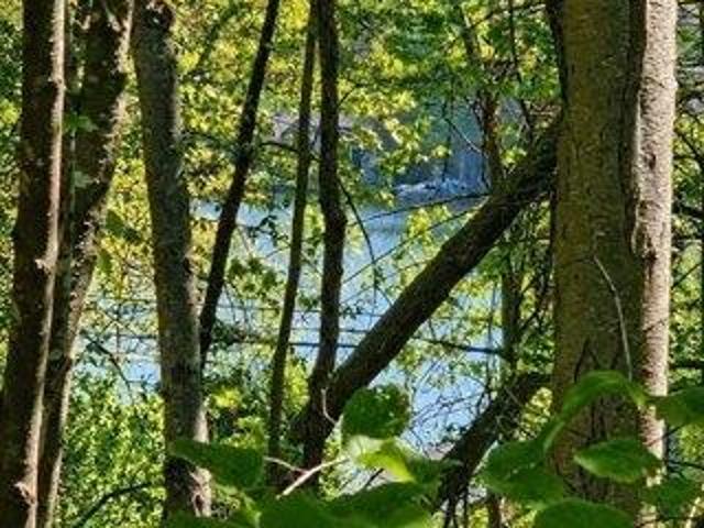 land Sturbridge MA ES103072201