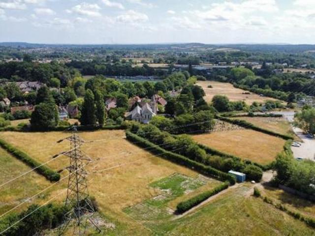 Land Surrey Surrey LS99475847