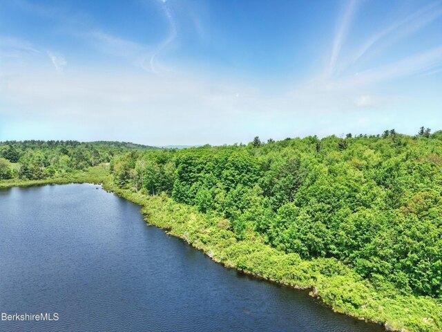 land Sandisfield MA DS102255176