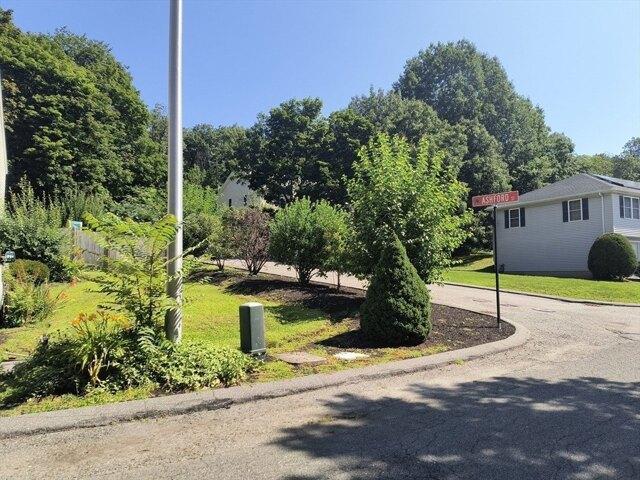land Saugus MA ES104834389