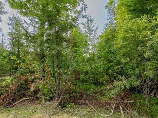 land Sebec ME ES104116041