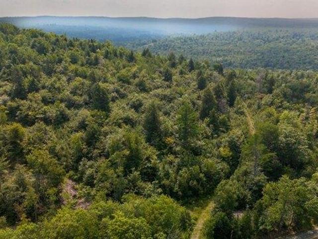 land Sebec ME ES103185981