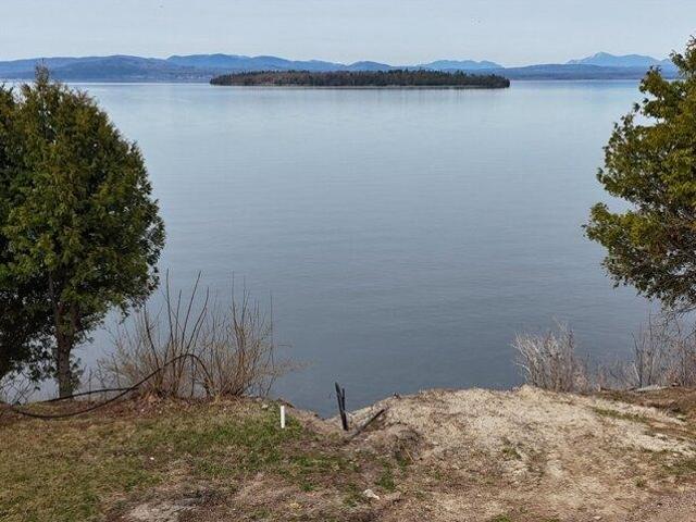 land South Hero VT DS102283614