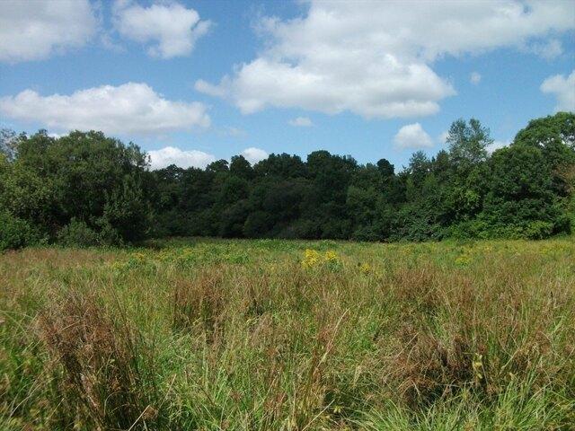 land Tiverton RI DS102155271