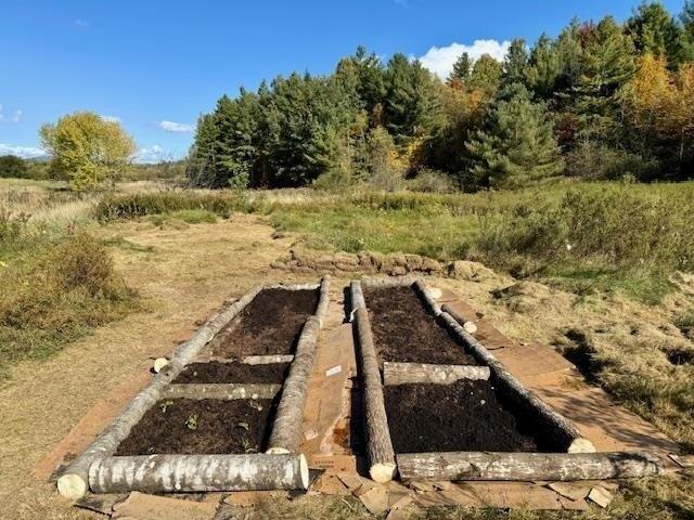 land Troy VT ES104833122
