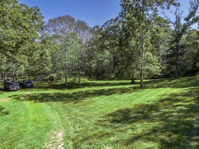 land West Tisbury MA ES103126519