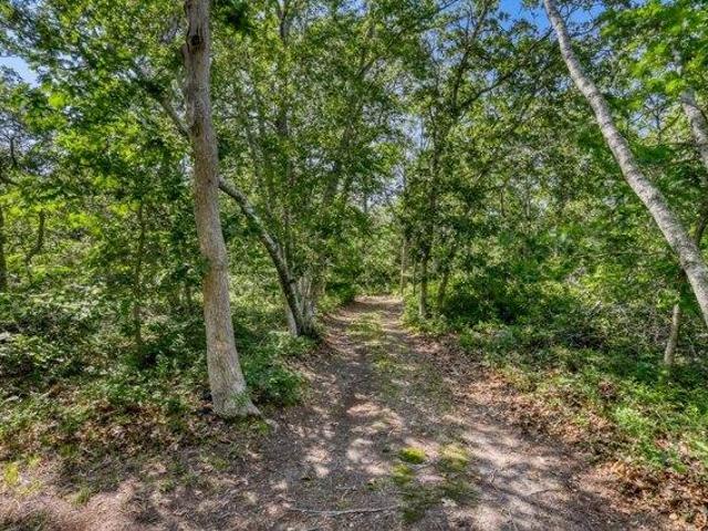 land West Tisbury MA ES105205374