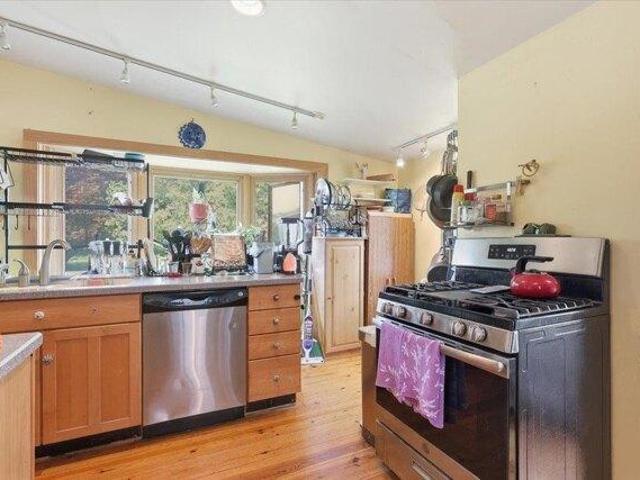 land Winooski VT ES103885335