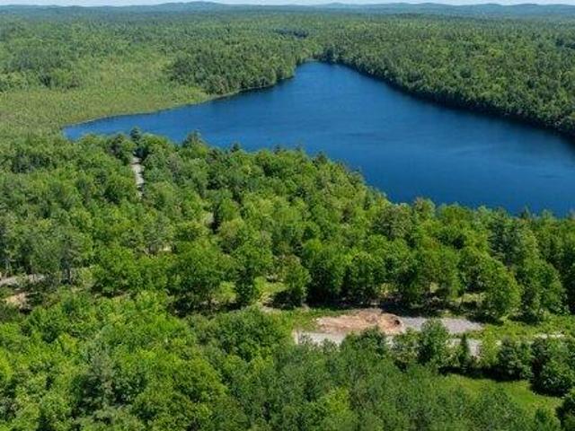 land Windsor ME ES104444800