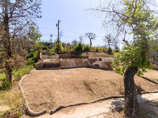 Land