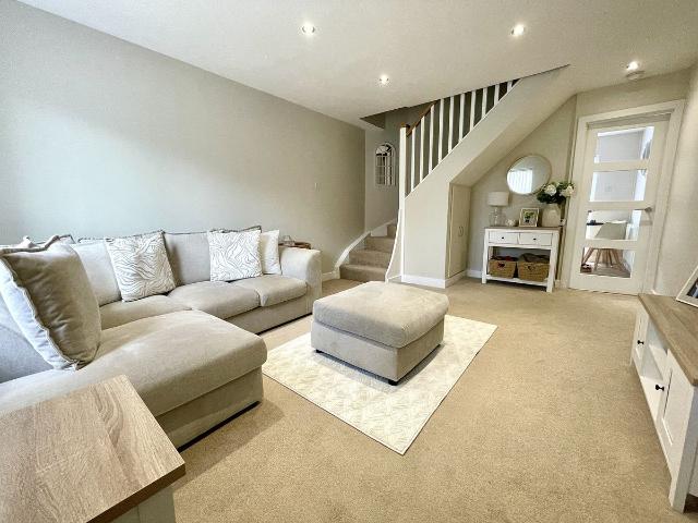 Landau Close, Caldicot, 3 NP26, 2 bed terraced house to rent, £1,200 pcm | PrimeLocation