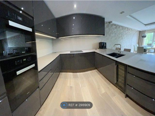 Landau Apartments, London SW6, 3 bed flat to rent, £5,900 pcm | PrimeLocation