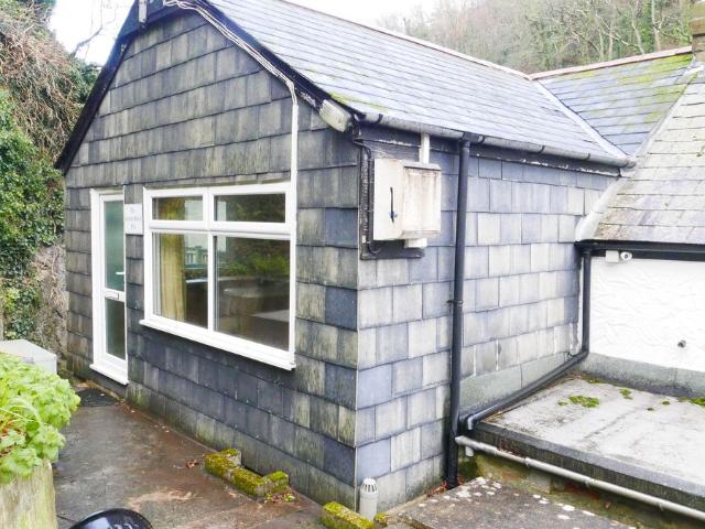 Landaviddy Lane, Polperro, Looe, Cornwall PL13, 2 bed flat to rent, £800 pcm | PrimeLocation