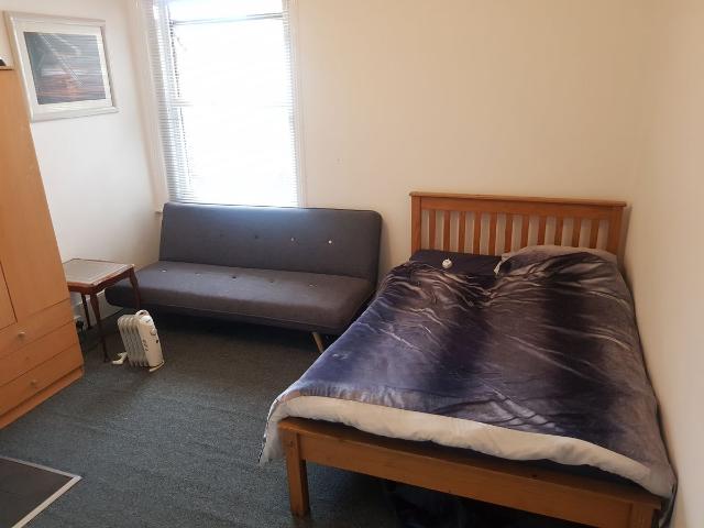 Landguard Road, Southampton SO15, Studio to rent, £695 pcm | PrimeLocation