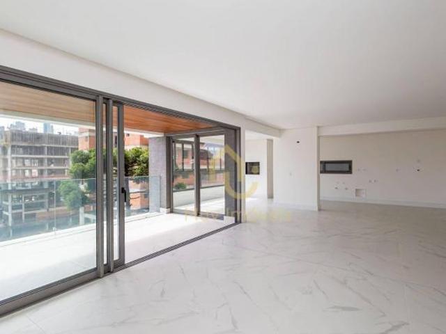 Landhaus Ecoville | 193m² Privativos | 3 Suítes | 4 Vagas | Alto Padrão Plaenge