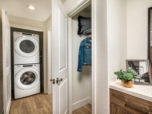 Landing at Arroyo 3 Bedroom Apartment for Rent at 1692 Sycamore Dr, Simi Valley, CA 93065