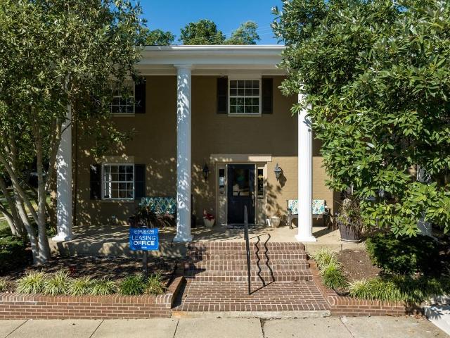 Landing at Tates Creek 2 Bedroom Apartment for Rent at 3565 Tates Creek Rd, Lexington, KY 40517