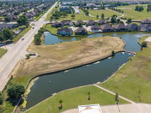 Landon Ln, Yukon, OK 73099