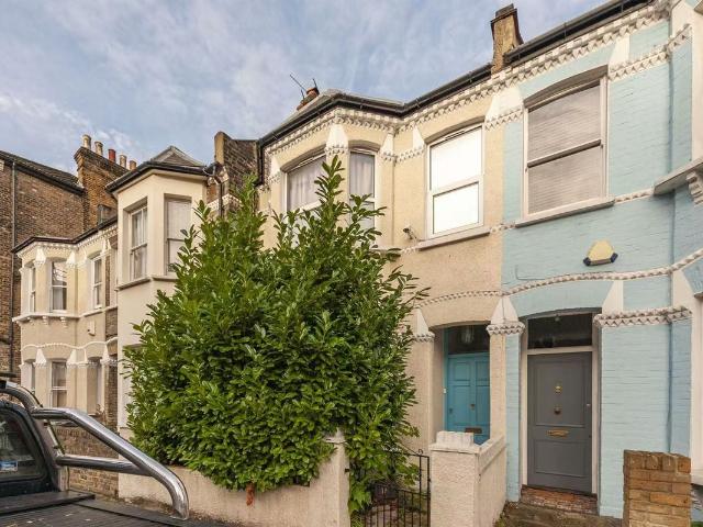 Landor Road SW9, 4 bed detached house to rent, £4,500 pcm | PrimeLocation