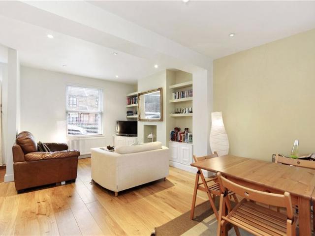 Landor Walk, London W12, 3 bed terraced house to rent, £3,200 pcm | PrimeLocation
