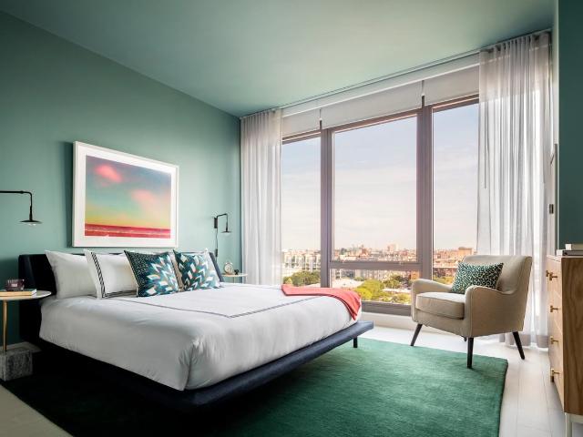 Landmark West Loop 3 Bedroom Apartment for Rent at 1035 W Van Buren St, Chicago, IL 60607 Near West Side
