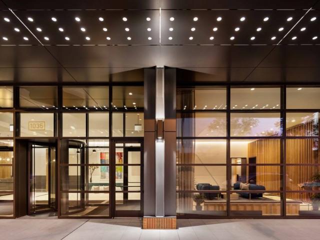 Landmark West Loop 1 Bedroom Apartment for Rent at 1035 W Van Buren St, Chicago, IL 60607 Near West Side