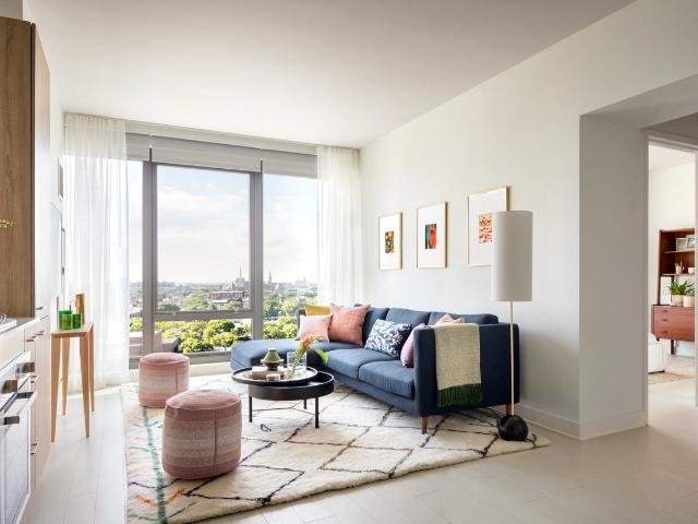 Landmark West Loop 2 Bedroom Apartment for Rent at 1035 W Van Buren St, Chicago, IL 60607 Near West Side