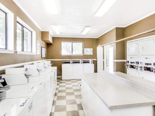 Landmark at Pine Court 2 Bedroom Apartment for Rent at 3900 Bentley Dr, Columbia, SC 29210