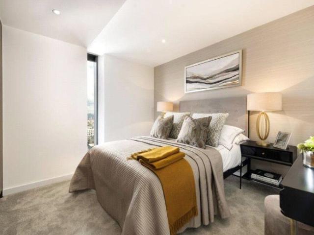 Landmark Pinnacle, 10 Marsh Wall, E14 9PG