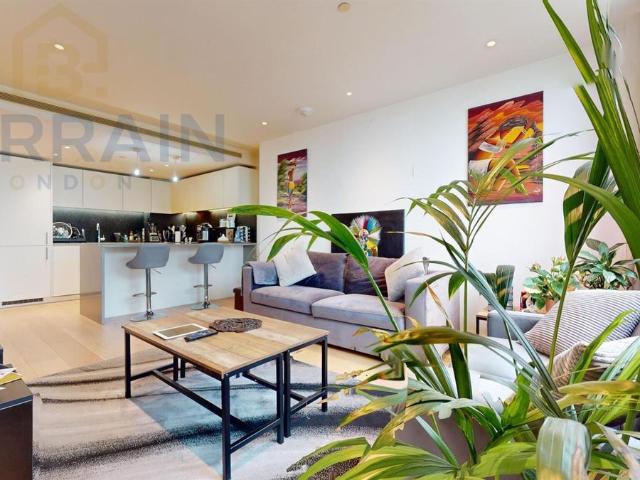 Landmark Pinnacle, 10 Marsh Wall, London E14, 1 bed flat to rent, £2,900 pcm | PrimeLocation