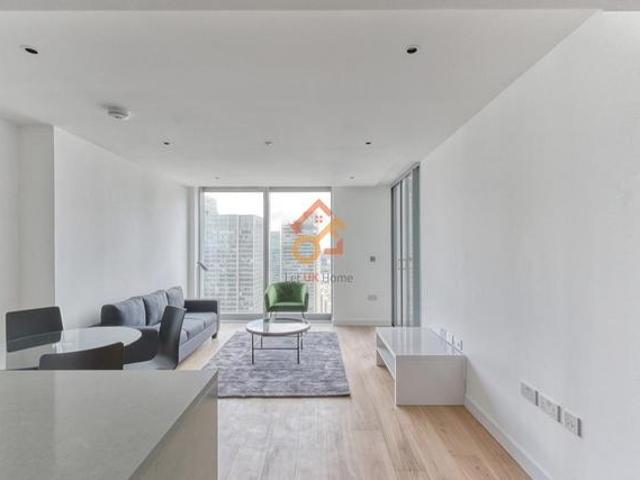 Landmark Pinnacle, 10 Marsh Wall. 1 bed flat to rent £3,200 pcm £738 pw